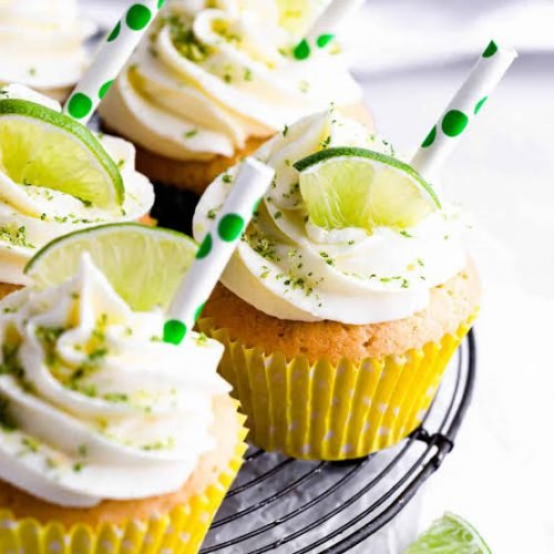 7 Sweet and Boozy Alcohol Infused Cupcakes (Must Try!)